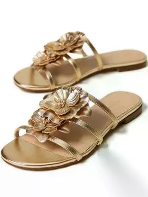 TWINSET Flat Leather Sandals With Floral Embellishment - Gold