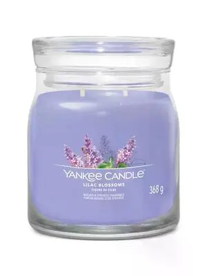YANKEE CANDLE Medium Lilac Blossoms Candle - Purple