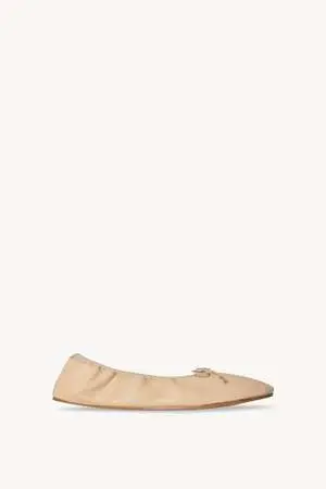 THE ROW Round Ballet Flat - Vanilla