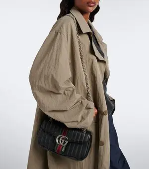 Gucci Gg Marmont Small Leather Shoulder Bag - Black