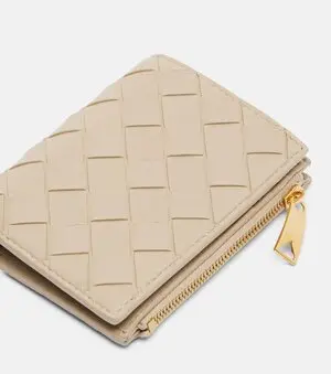 Bottega Veneta Intrecciato Small Leather Wallet - Beige