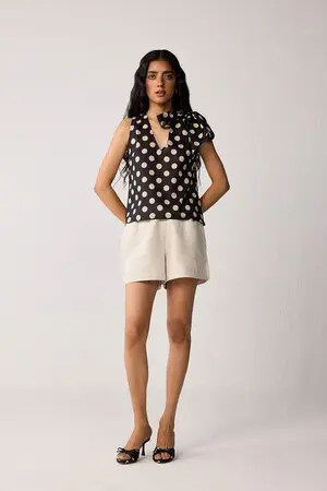 REISTOR Regular V-neck Polka Dot Blouse With Bow Detail