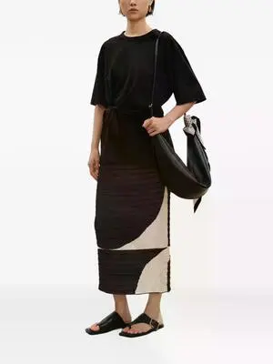 LESS Crinkled T-shirt - Black