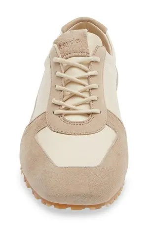 AeydĒ Uma Two-tone Sneaker