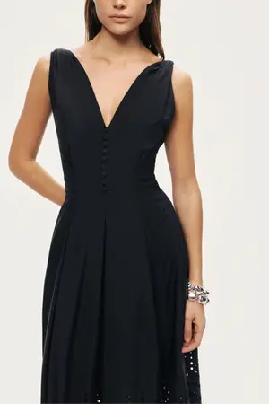 NOCTURNE Sleeveless Embroidered Midi Dress