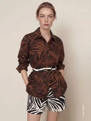 Max Mara Printed Cotton And Linen Shorts