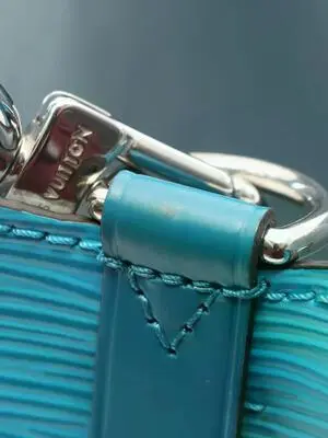 LOUIS VUITTON 2021-2026 Epi Neonoe Bb Bucket Bag - Blue