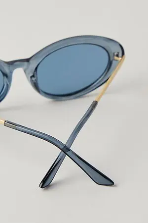 Free People Mae Oval Sunglasses - Ocean Crush