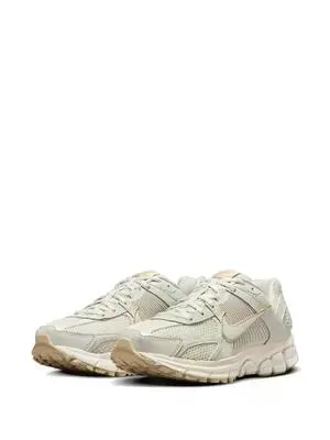 Nike Zoom Vomero 5 Sneakers - Neutrals