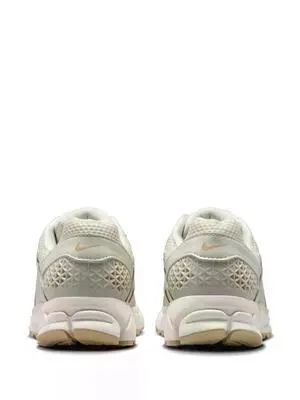 Nike Zoom Vomero 5 Sneakers - Neutrals