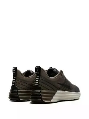 Nike Lunar Roam Sneakers