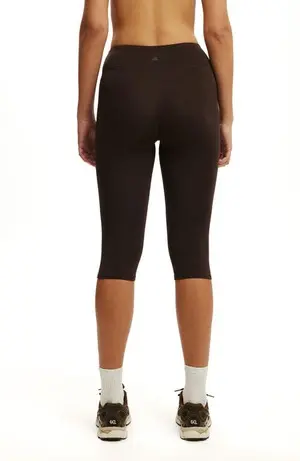 BODY Active Ultra Soft Contour Capri Tight - French Roast