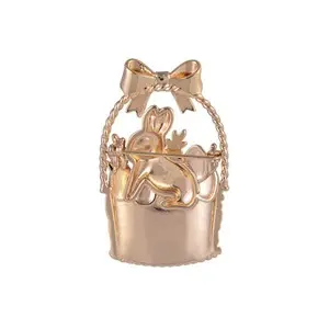 HALLMARK Easter Basket Pin