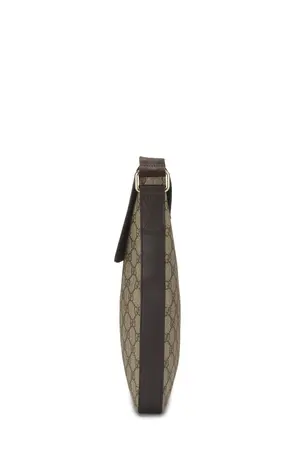 Gucci Gg Supreme Messenger Bag