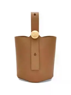 Latte (brown)