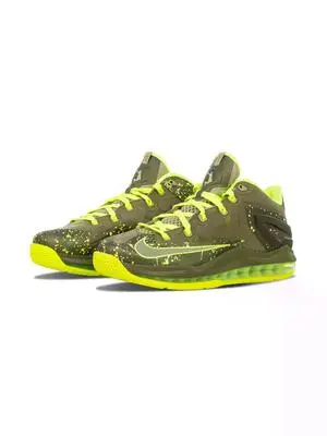 Nike Max Lebron 11 Low Sneakers