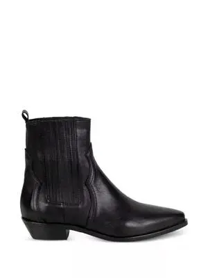 IMMA Point-toe Leather Boots - Black