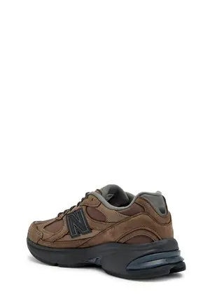 NEW BALANCE 2010 Panelled Mesh Sneakers - Brown