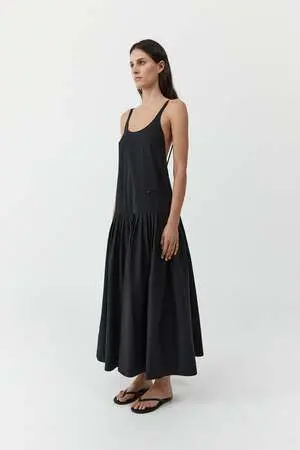 ST. AGNI Relaxed Pleat Maxi Dress - Black