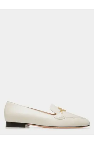 Bally Daily Emblem Loafers In Leather - White