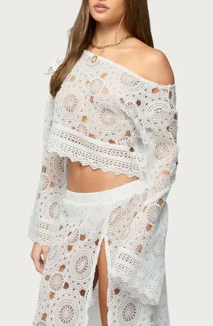 EDIKTED Milana One-shoulder Lace Crop Top