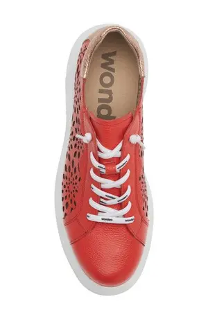 WONDERS Laser Cutout Platform Sneaker - Flame/rame