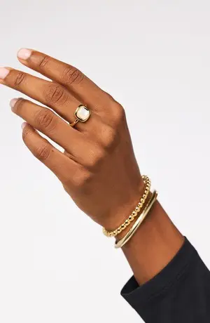 ANA LUISA Clara Mother-of-pearl Statement Ring - Gold/white