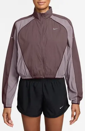 Nike Swift Uv Repel Running Jacket