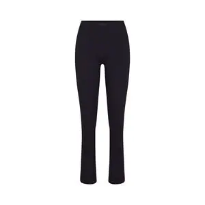 NIKESKIMS Matte High-waisted V-panel Straight Leggings 'obsidian - Black