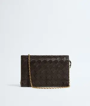 Bottega Veneta Andiamo Pouch On Chain - Fondant