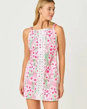 LILLY PULITZER Delores Sleeveless Romper - Conch Shell Pink Sunny Daisies