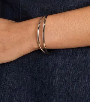 ASTRID & MIYU Crossover Twist Bangle - Silver