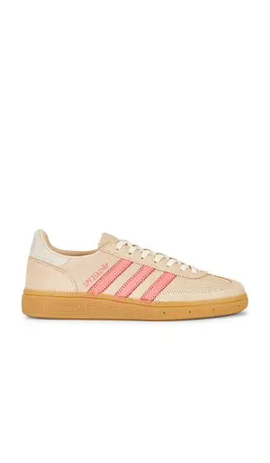 ADIDAS ORIGINALS Handball Spezial Sneaker In Beige - Crystal Linen  Pink Spark & Wonder White