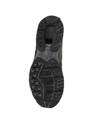 Mizuno Wave Rider Lace-up Sneakers - Black