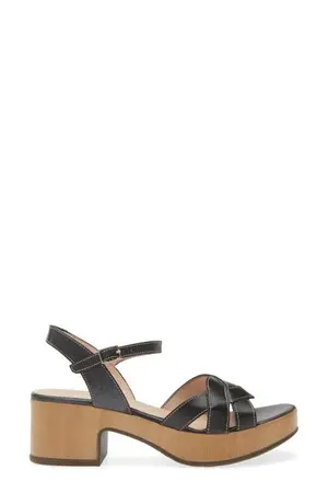 WONDERS Ankle Strap Platform Sandal