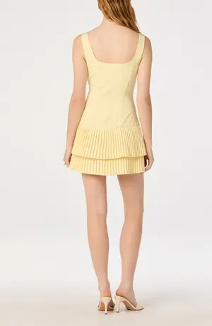 Astr The Label Jadah Tiered Pleated Mini Dress
