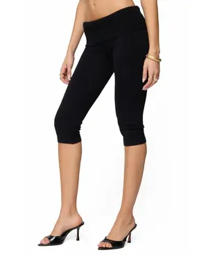EDIKTED Skyla Knit Capri Pants
