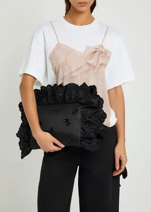 Simone Rocha Embroidered Padded Clutch - Black