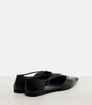Max Mara Amatassa Leather Ballet Flats - Black