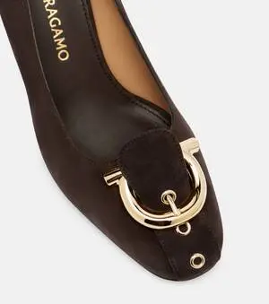 FERRAGAMO Gancini Suede Pumps - Brown