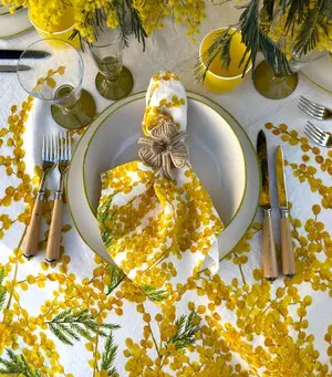 SUMMERILL & BISHOP Linen Mimosa Round Tablecloth