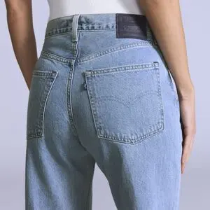 LEVI'S Carve Jeans