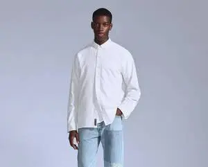 LEVI'S Relaxed Button Down