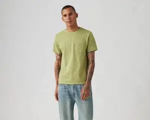 LEVI'S Classic Pocket T-shirt