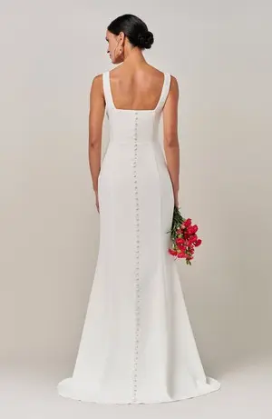 BWLDR Marylyn Gown