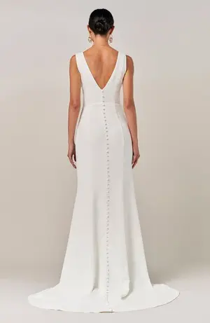BWLDR Viola Gown