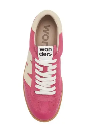 WONDERS Lace-up Sneaker - Fuchsia