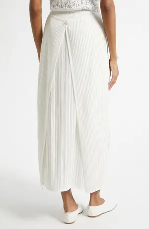 EENK Flowy Pleated Skirt