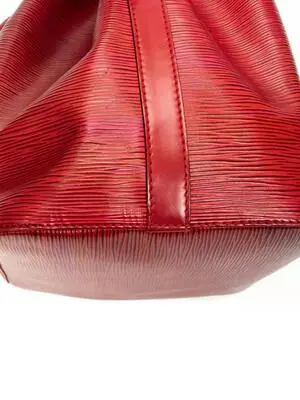 LOUIS VUITTON 2003 Noe Pm Epi-canvas Shoulder Bag - Red