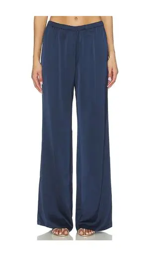 Amanda Uprichard Mariko Pant
